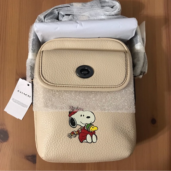 Coach | Bags | Coach X Peanuts Heritage Crossbody With Snoopy Motif ...